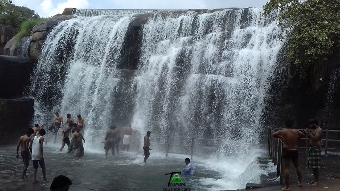 10 Beautiful Waterfalls In Tamilnadu We Can Bath, Also Fall In Love With It
